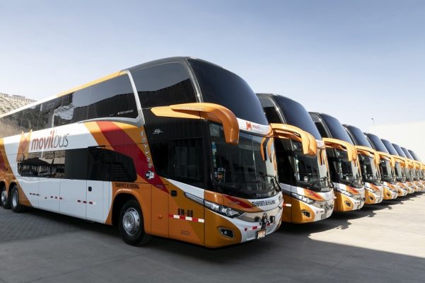 Movil Bus adquiere flota de buses Volvo B450R 6×2 – Tester